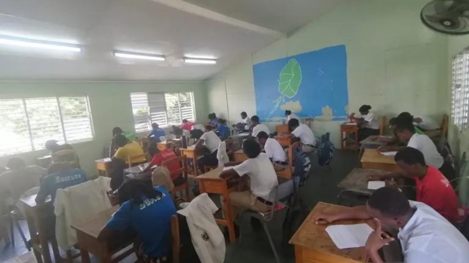 Impacts of warming classrooms on students' learning process in Saint ...